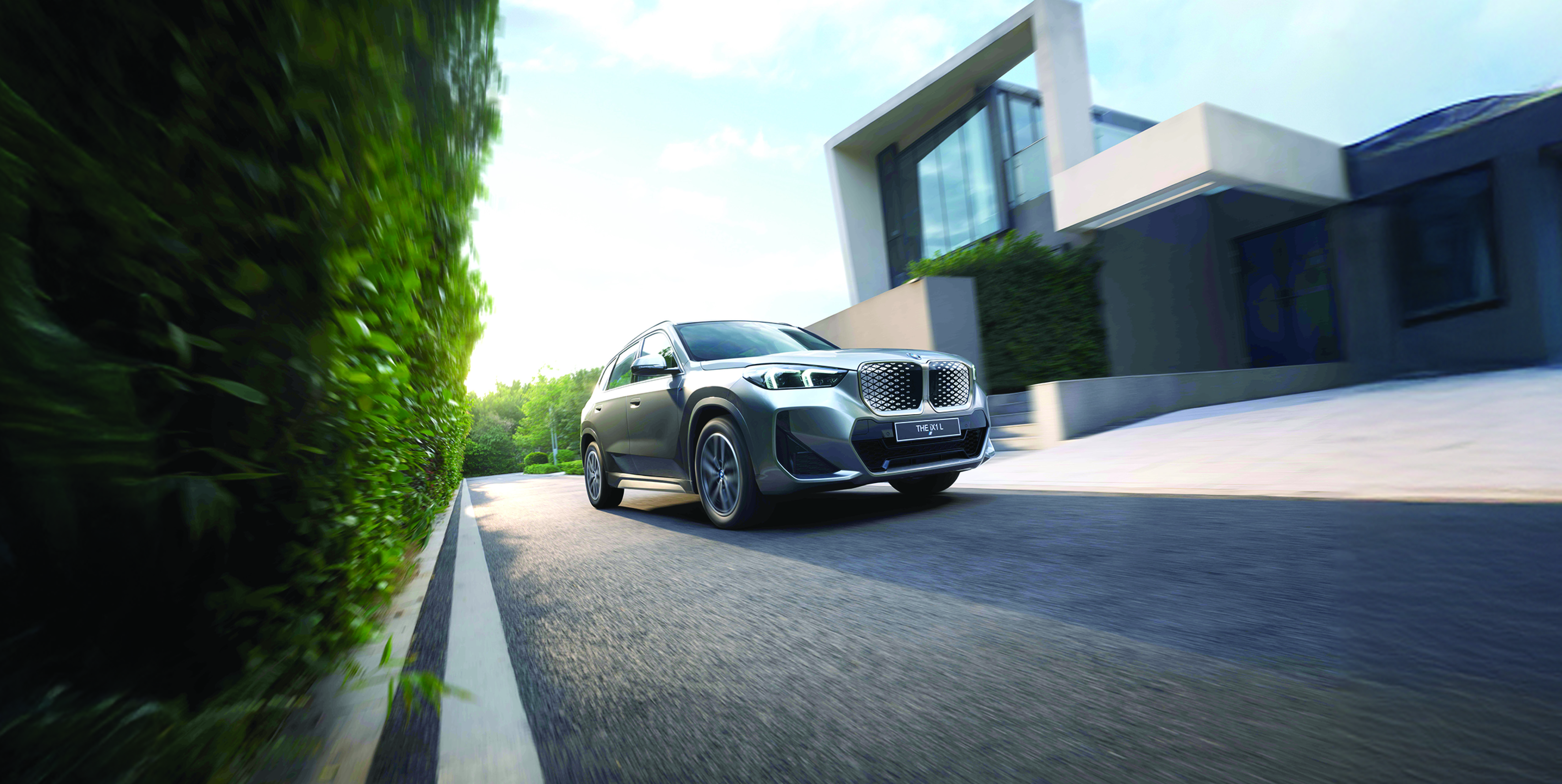 The New BMW iX1 Long Wheelbase: A Compact Electric SUV With Big Features