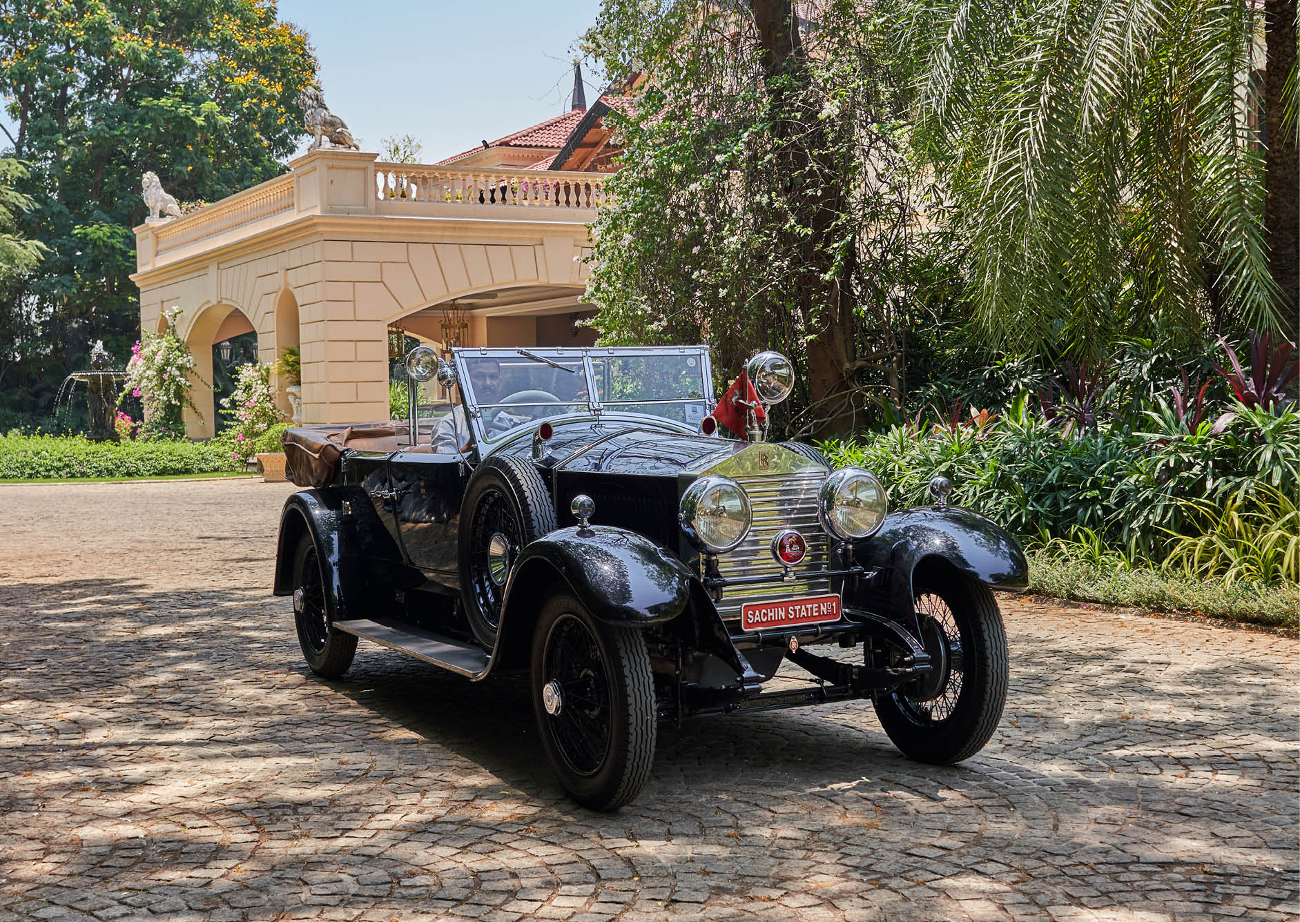 The Garage That Time Built - Yohan Poonawalla | Esquire India